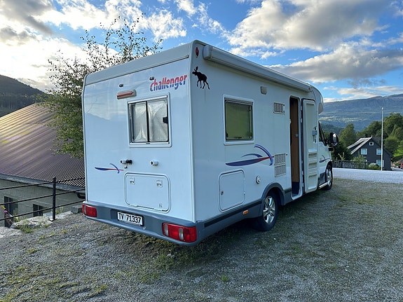 Bobil til salgs: Challenger Challenger 311 - 2005 - Delintegrert - 110 hk - 2,3 l | FINN.no