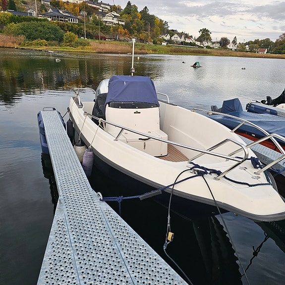 Til salgs: Uttern 5602 - 2000 | FINN.no