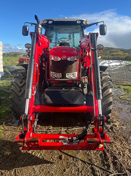 Til salgs: Massey Ferguson 6718S- DVT - 2017 - 200 hk | FINN.no