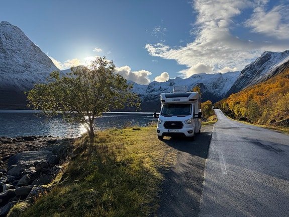 Bobil leies ut: Ford Challenger 337 - 2024 - Camper - 170 hk - 1,9 l ...