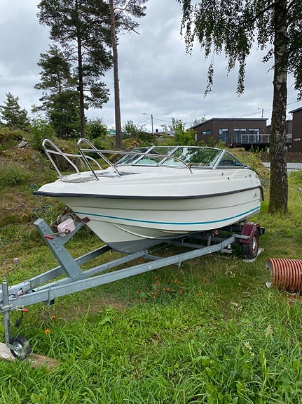 Til salgs: Uttern DC 5500 - 2000 | FINN.no