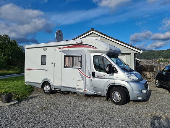 Bobil til salgs: Challenger Prium XL pris 350000 - 2011 - Delintegrert - 130 hk - 2 287 l | FINN.no