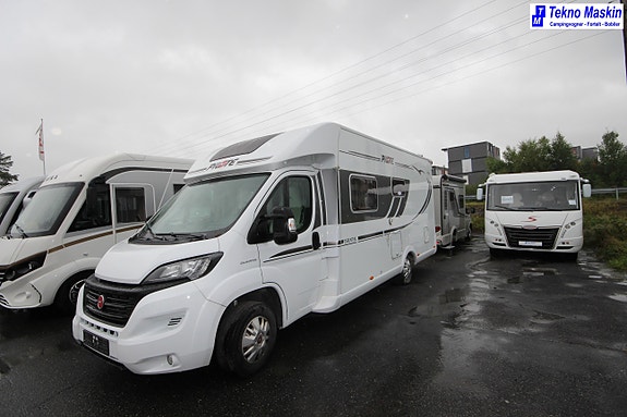 Bobil til salgs: Pilote P716P Alde varme -senke seng i front - 2016 - Delintegrert - 148 hk - 2 ...