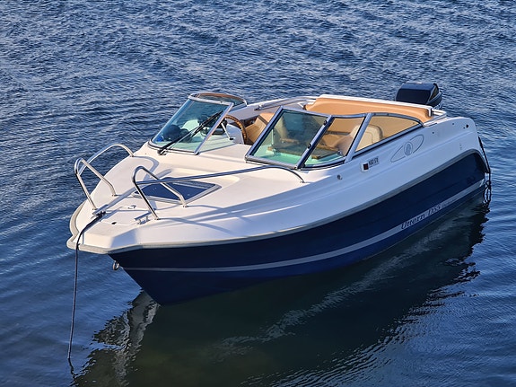 Til salgs: Uttern D55 exclusive - 2003 | FINN.no