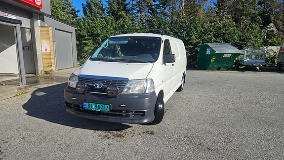 Bruktbil til salgs: Toyota HiAce - 2009 - Hvit - 95 hk - Kasse | FINN.no