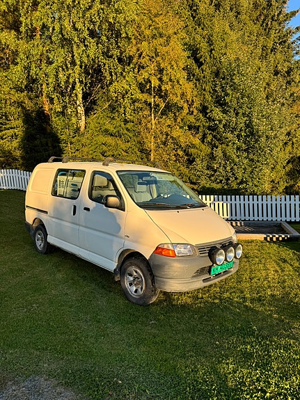 Bruktbil til salgs: Toyota HiAce - 2005 - Hvit - 102 hk - Kasse | FINN.no