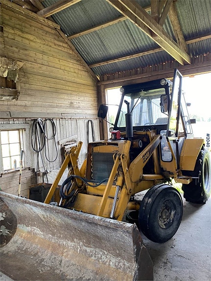 Til salgs: CASE IH 580 F Traktorgraver - 1977 | FINN.no