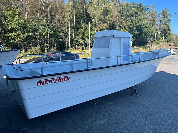 Til salgs: Øien 710FH Båten står utstilt på Stoa i Arendal. Fri frakt ...