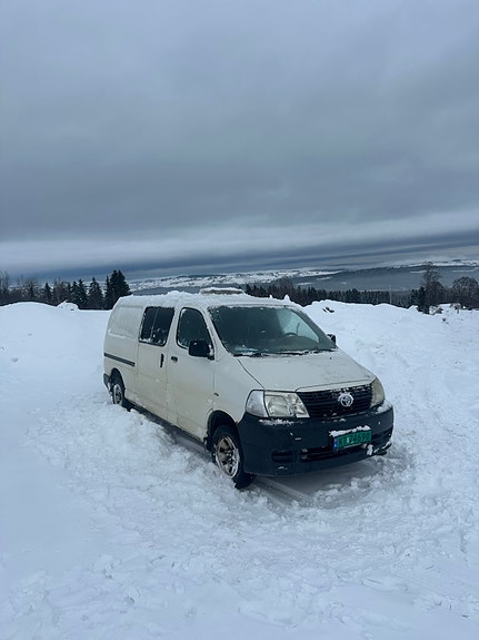 Bruktbil til salgs: Toyota HiAce - 2008 - Hvit - 117 hk - Kasse | FINN.no