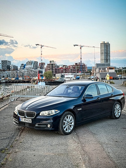 Bruktbil til salgs: BMW 5-serie - 2015 - Blå - 306 hk - Sedan | FINN.no