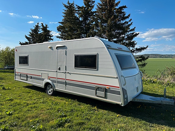 Campingvogn til salgs: Cabby 700+ ALDE Gulvvarme Kjørevogn Batteripakke ...