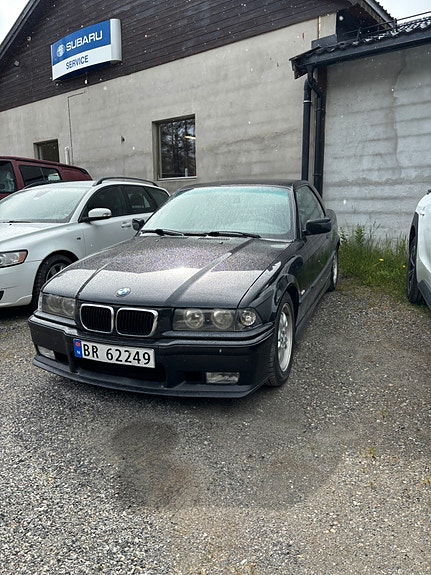 Bruktbil til salgs: BMW 3-serie - 1998 - Svart - 150 hk - Cabriolet | FINN.no