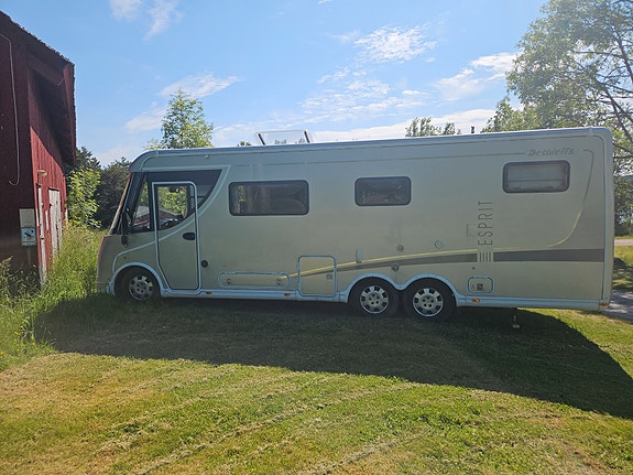 Bobil til salgs: Dethleffs If 7870 - 2007 - Integrert - 160 hk - 3 l ...