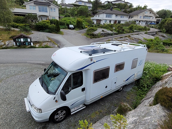 Bobil til salgs: Fiat Burstner 615 - 2005 - Delintegrert - 110 hk - 2,3 l | FINN.no