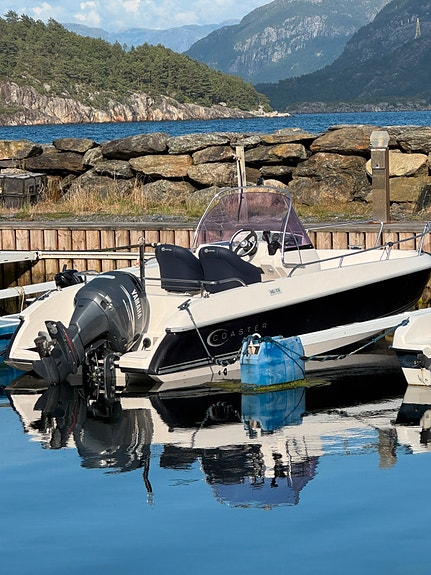 Til salgs: Coaster 22 med 200 Hk Yamaha 2 takts motor - 2005 | FINN.no