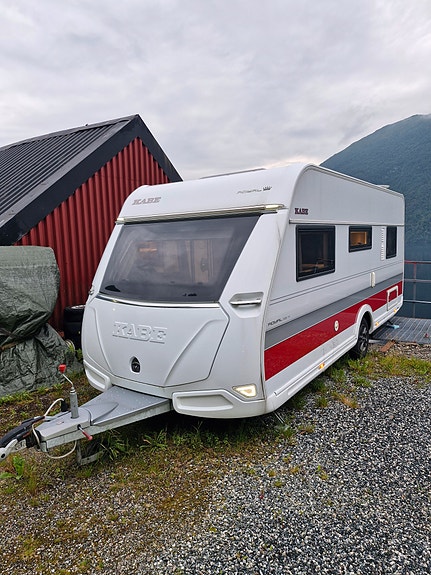 Campingvogn til salgs: KABE Royal 520 xl - 2019 - Soveplasser 4 - Egenvekt 1 510 kg | FINN.no