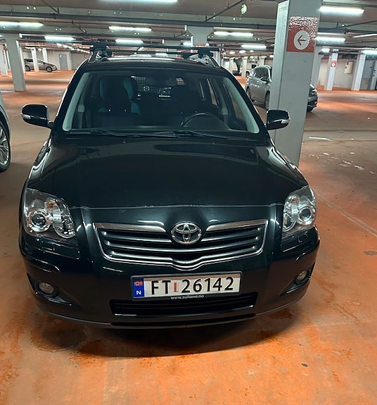 Bruktbil til salgs: Toyota Avensis - 2008 - Grå - 126 hk - Stasjonsvogn | FINN.no