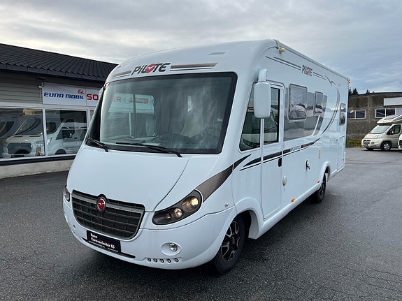 Bobil til salgs: Pilote Essentiel G700 Lave enkeltsenger, Parabol, 2xSolcelle, +++ - 2016 ...