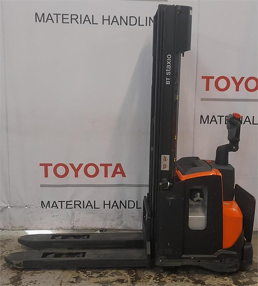 Til salgs: Toyota SWE140L - 2022 - Truck - Løftekapasitet: 1 400 kg ...