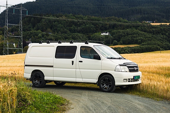 Bruktbil til salgs: Toyota HiAce - 2010 - Hvit - Kasse | FINN.no