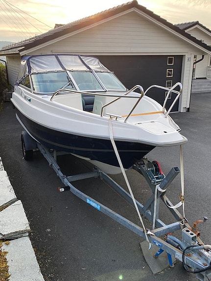 Til salgs: Uttern T55 Exclusive mCMD 120 DTI - 2006 | FINN.no