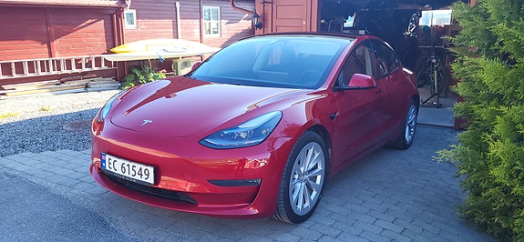 Bruktbil til salgs: Tesla Model 3 - 2021 - Rød - 498 hk - Sedan | FINN.no