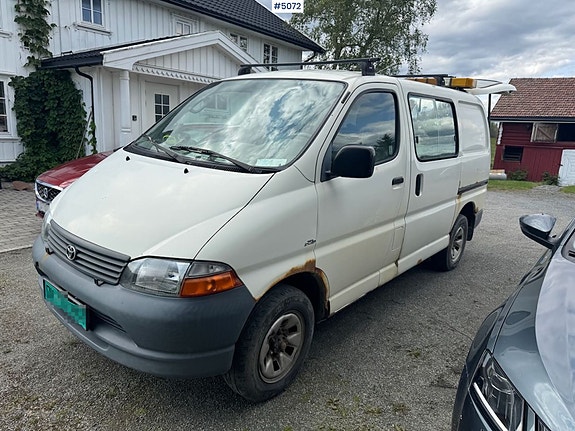 Bruktbil til salgs: Toyota HiAce - 2003 - Hvit - 102 hk - Kasse | FINN.no