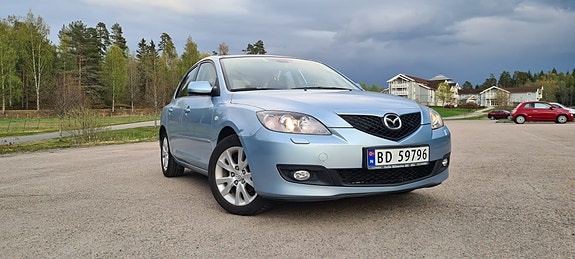 Bruktbil til salgs: Mazda 3 - 2006 - Blå - 105 hk - Kombi 5-dørs | FINN.no