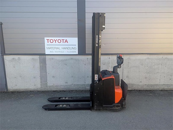 Til salgs: Toyota SWE140L - 2022 - Truck - Løftekapasitet: 1 400 kg ...