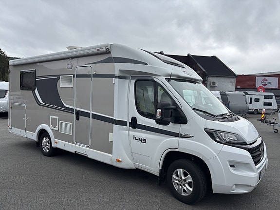 Bobil til salgs: Carado T 449 - 2016 - Delintegrert - 131 hk - 2,3 l | FINN.no