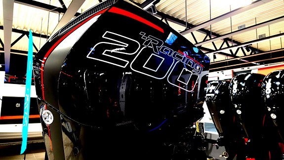 Til salgs: Mercury Racing 200R L DS Sport Master 3.4L V6 - NYHET! | FINN.no