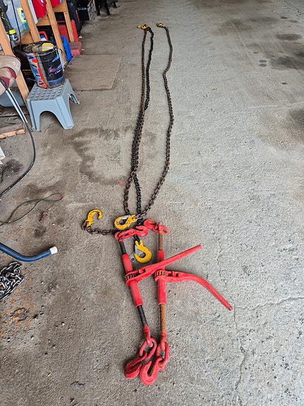 Til salgs: 3 stk surrekjettinger 4,5 m 8 tonn + 2 stk strammebjønner - 2000 | FINN.no