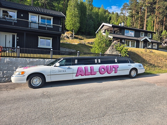 Bruktbil til salgs: Lincoln Town Car - 1999 - Hvit - 209 hk - Annet ...