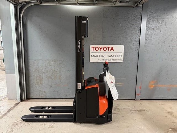 Til salgs: Toyota SWE140L - 2022 - Truck - Løftekapasitet: 1 400 kg ...