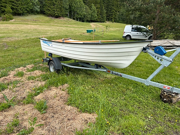 Til salgs: Crescent 405 - 2002 | FINN.no