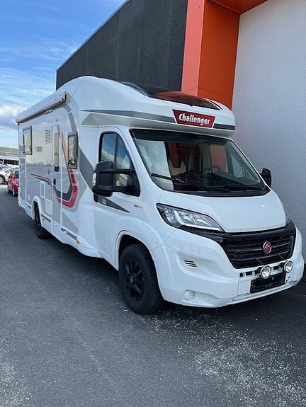 Bobil til salgs: Challenger 328 Graphite Edition - 2021 - Delintegrert - 140 hk - 2,3 l | FINN.no