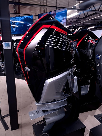Til salgs: Mercury Racing 300R 4.6L AMS V8 - 20 tom lang stamme ...