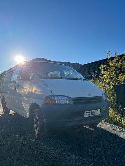 Bruktbil til salgs: Toyota HiAce - 1997 - Hvit - 89 hk - Kasse | FINN.no