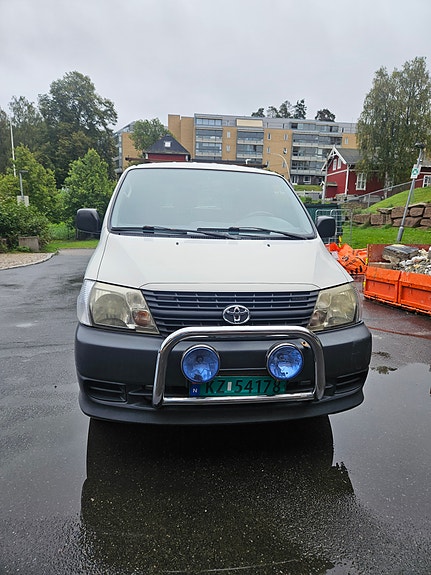 Bruktbil til salgs: Toyota HiAce - 2007 - Hvit - 117 hk - Kasse | FINN.no