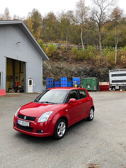 Bruktbil til salgs: Suzuki Swift - 2006 - Rød - 91 hk - Kombi 5-dørs ...