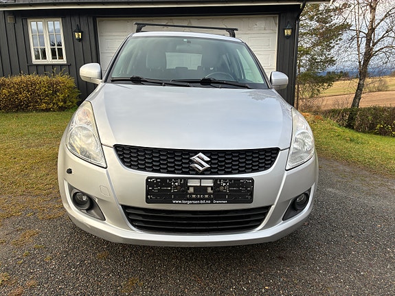 Bruktbil til salgs: Suzuki Swift - 2013 - Sølv - 94 hk - Kombi 5-dørs ...