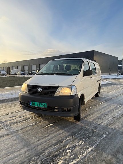 Bruktbil til salgs: Toyota HiAce - 2007 - Hvit - 117 hk - Kasse | FINN.no