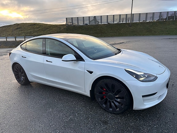 Bruktbil til salgs: Tesla Model 3 - 2021 - Hvit - 513 hk - Sedan | FINN.no